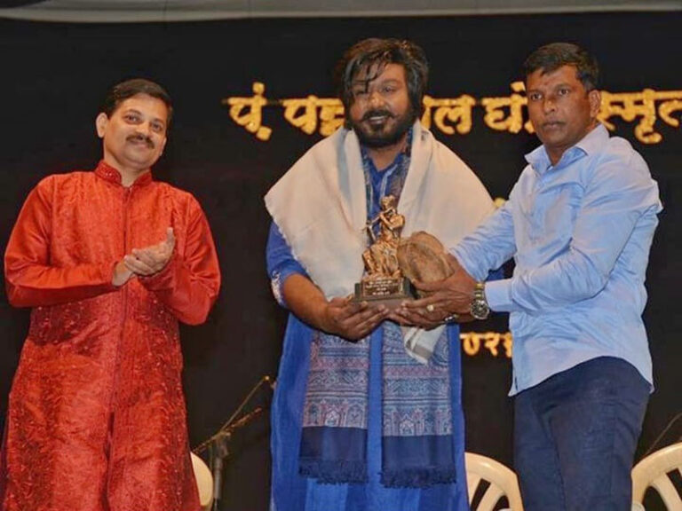 Renowned Flautist Paras Nath receives the prestigious Guru Pt. Pannalal ...
